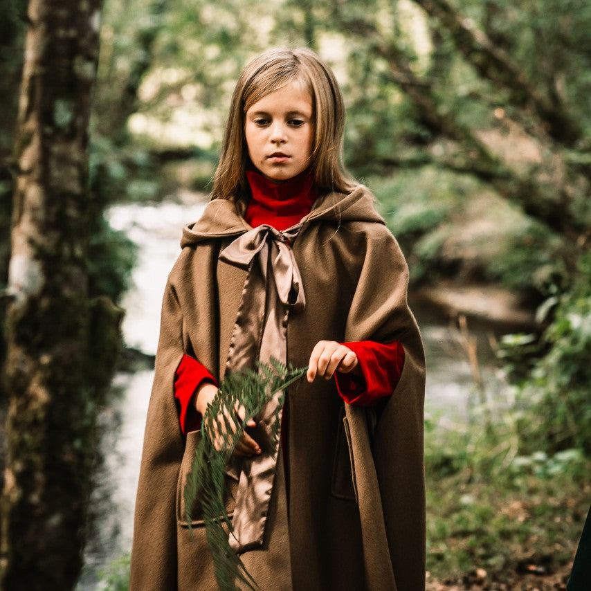 Girls Capes Ireland - Communion Capes - Luxury Girls Capes – Darcybow